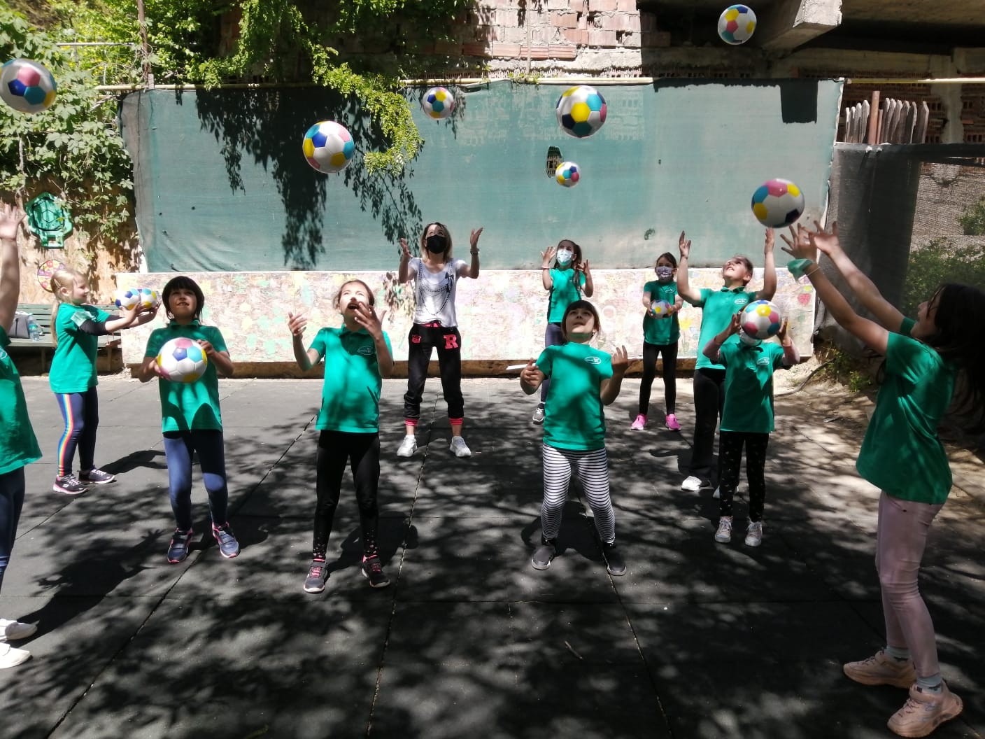 PLAYMAKERS – impreunasuntemfotbal.ro