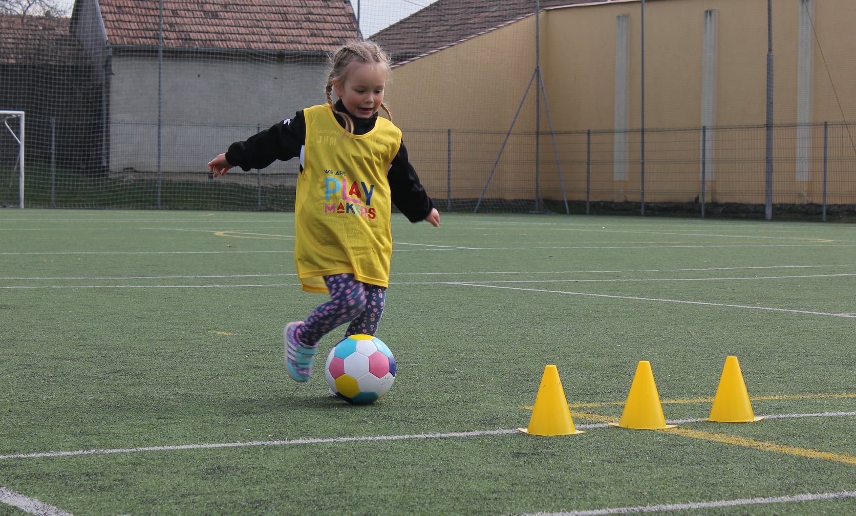 PLAYMAKERS – impreunasuntemfotbal.ro